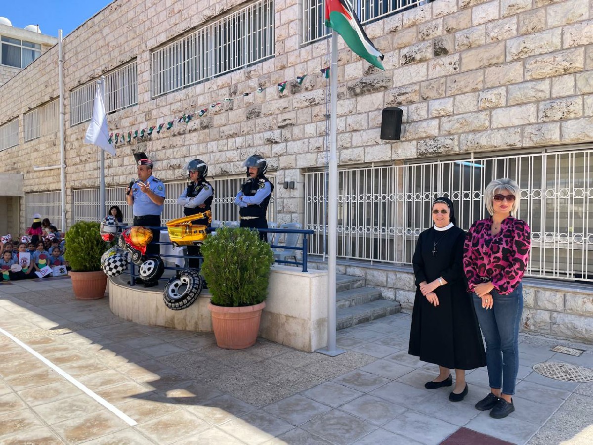 Rosary Schools Shmeisani | الاحتفاء بيوم المرور العالمي